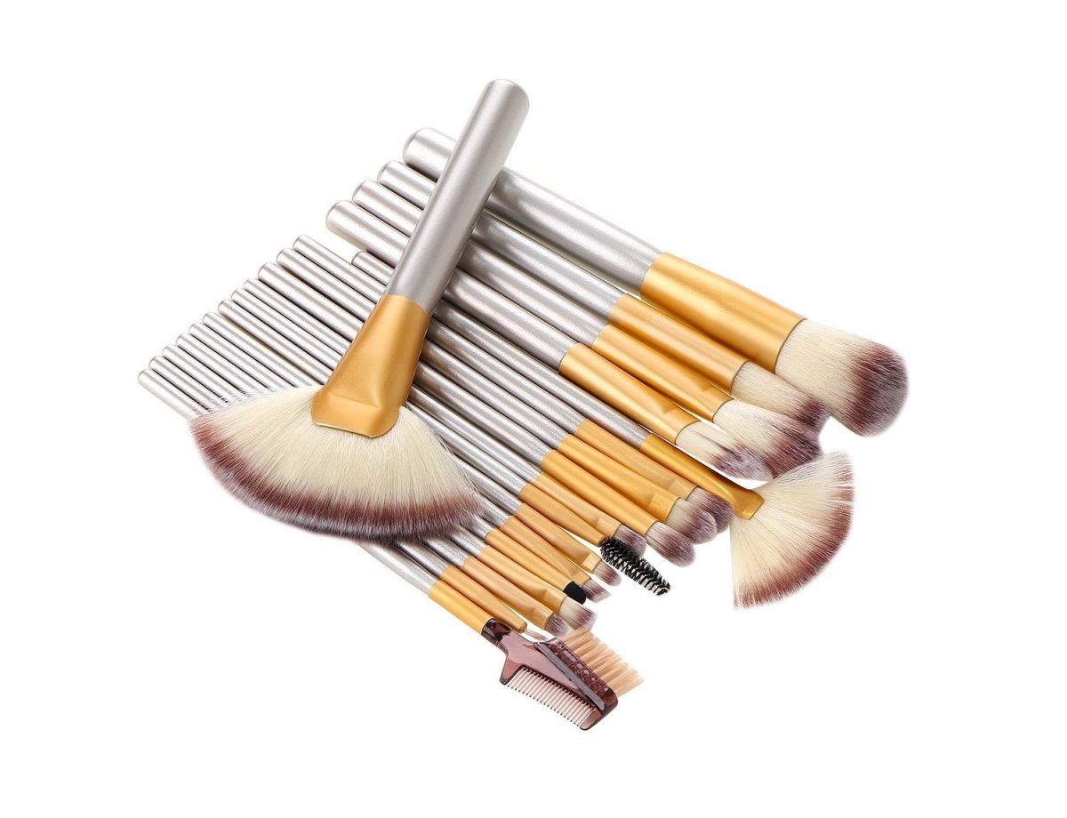 ISO 8572 Sada kozmetických štetcov v puzdre 18 kusov | Nakupik.eu